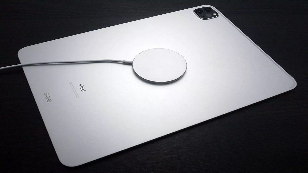 The new iPad Pro can be charged with MagSafe