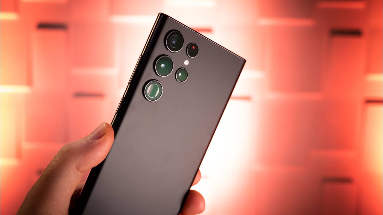 Samsung flagships released in 2021 and 2022 will also receive Galaxy AI