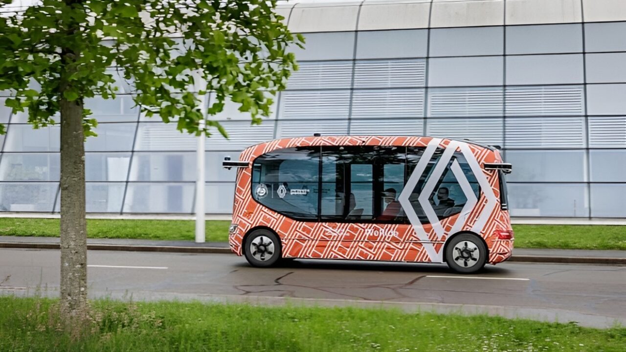 Renault's electric minibus set to revolutionize urban transport ...