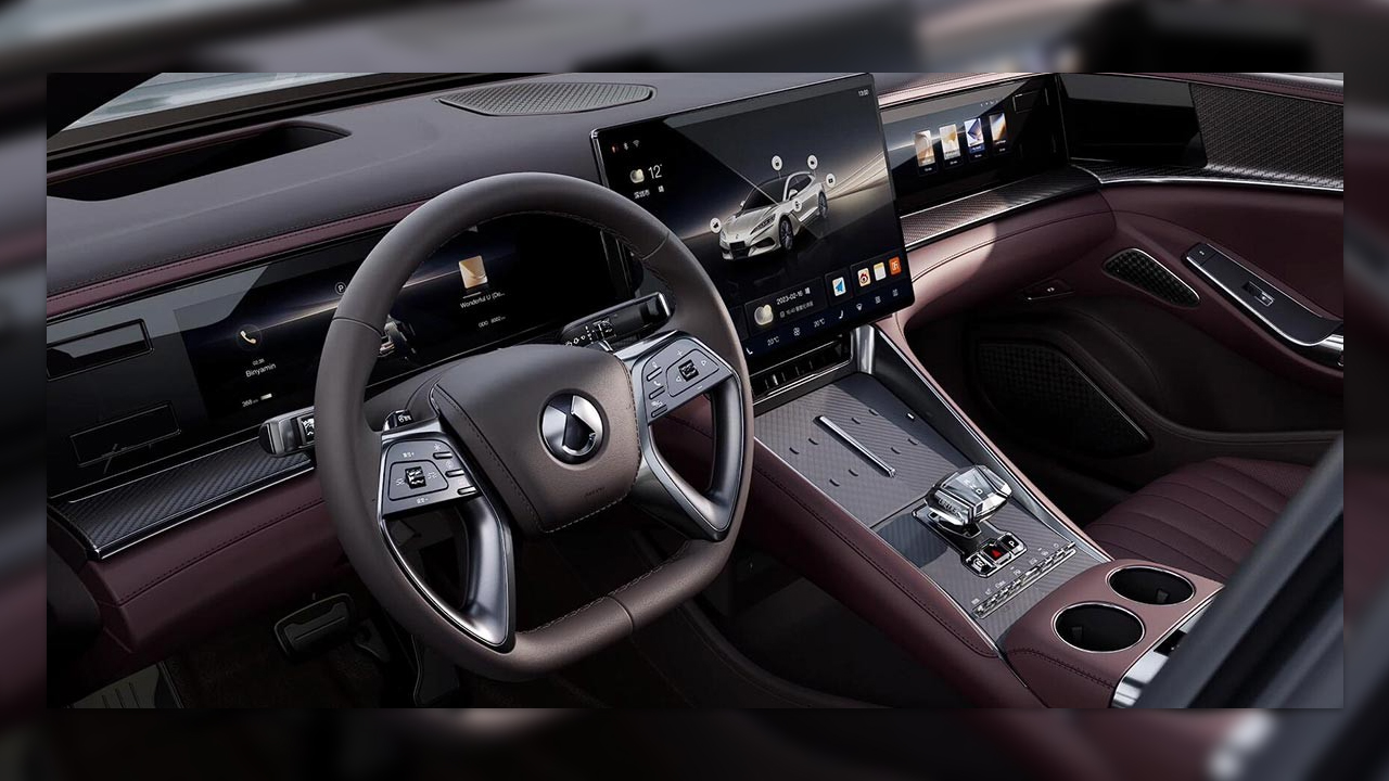 Refrigerator under the armrest? BYD Denza Z9GT revealed its interior ...