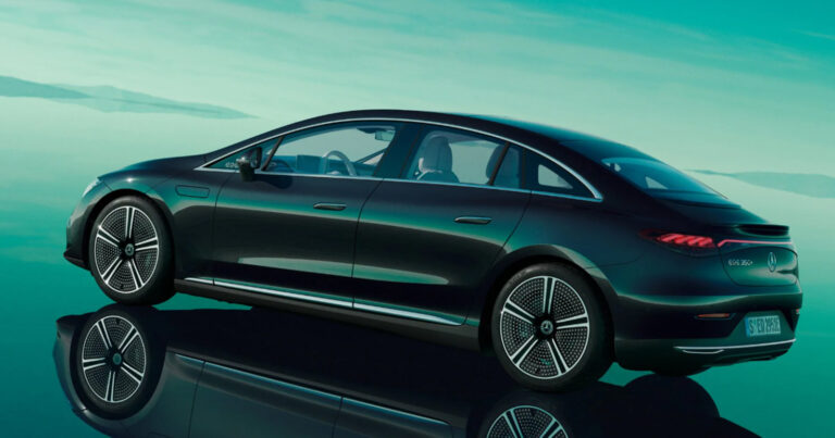 Electric car caught fire! 70 vehicles affected by the fire ...