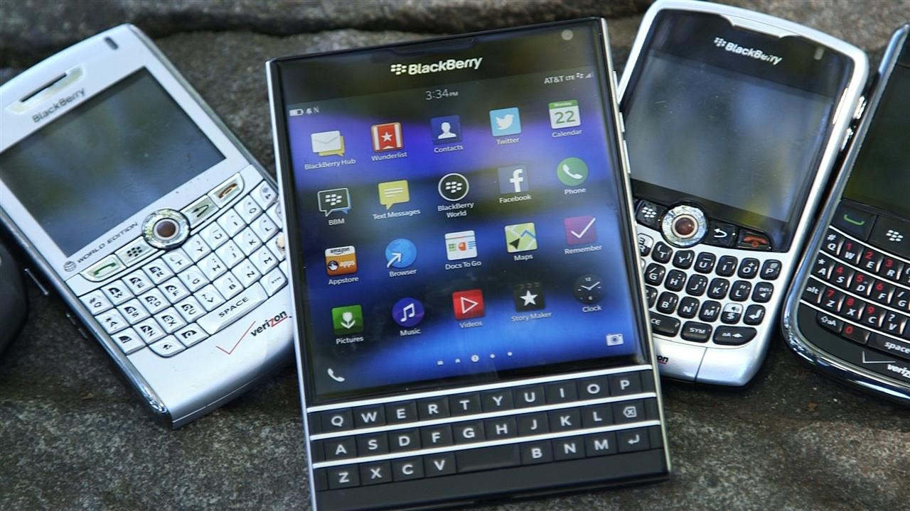BlackBerry Passport Upgrade Kit Turns Retro Phone into Android 14 Beast ...