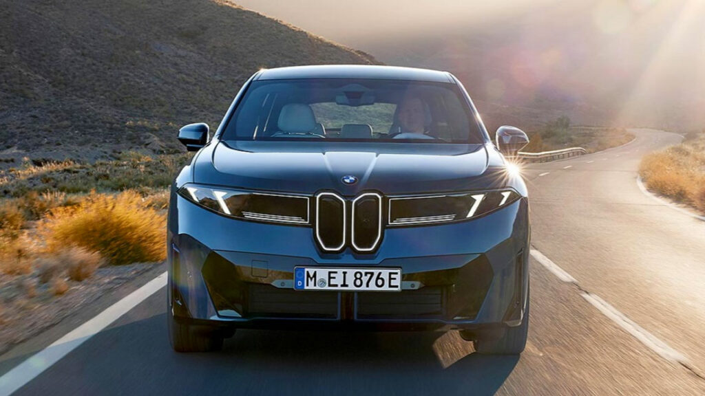 New BMW iX3 Arrives with a Range of 805 KM - SDN