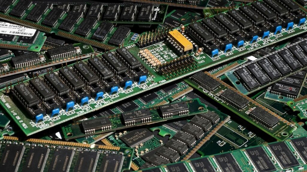 Users Start Manufacturing Their Own RAM! - SDN
