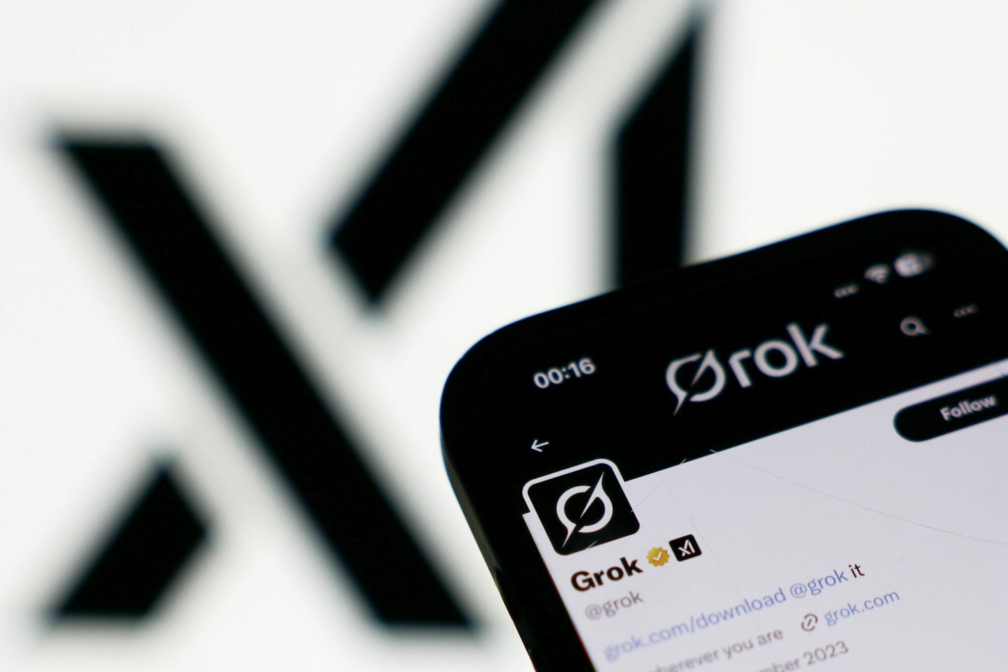 Grok AI Controversy: Unfiltered Image Tool Creates Scandal