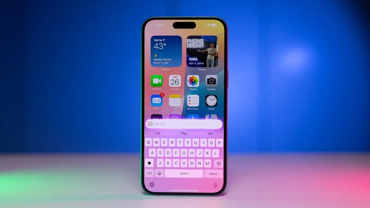 Apple Introduces Waiting List for New AI-Powered Siri Features ...
